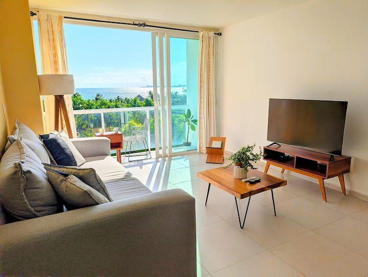 Luxury Beachfront 2br | Big Pool, Ocean-beach View - Cancún