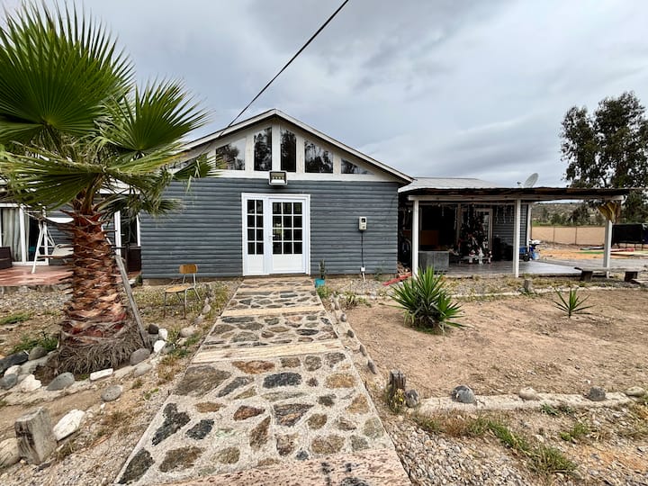 Amplia Casa Familiar En Catapilco - La Ligua