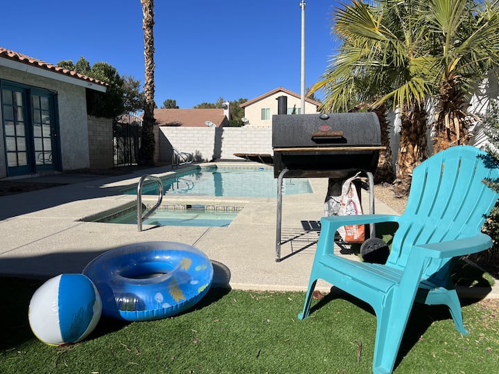 House With Pool And Jacuzzi 15 Min To "The Strip" - Las Vegas Aquariums, Las Vegas