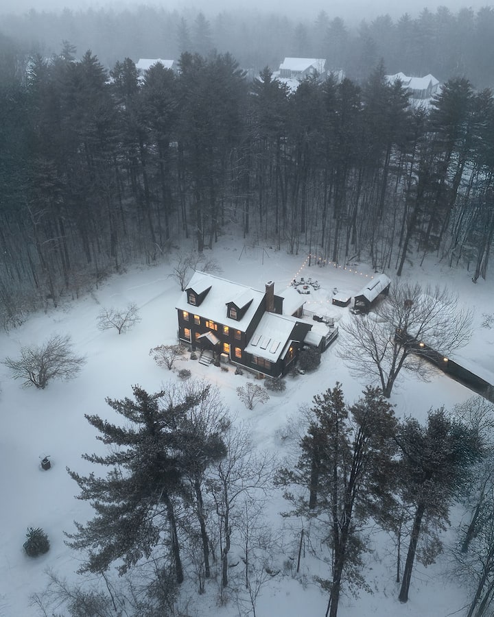 White Mountain Zen | Sauna, Hot Tub & Movie Room - New Hampshire (State)