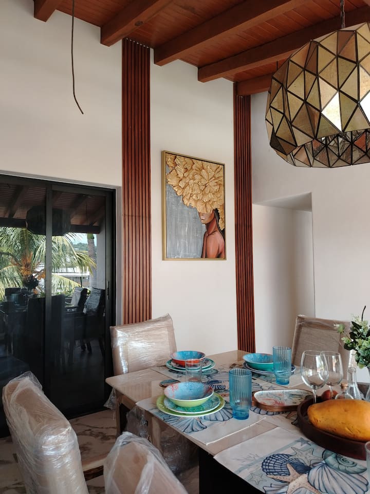 Máster Suite 10
Sueños Dorados - Zihuatanejo