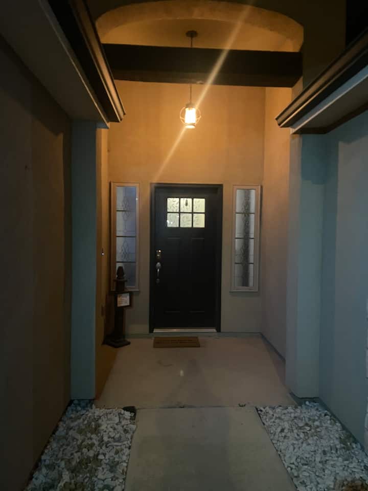 Welcome To Frogleap! Cozy North Home - Hobbs, NM