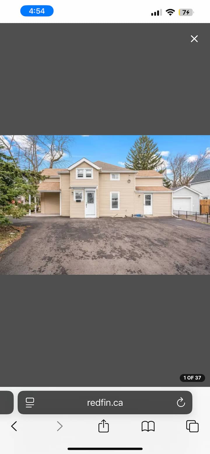 2 Bed One Bath In Heart Of Niagara Falls - Niagara Falls, NY