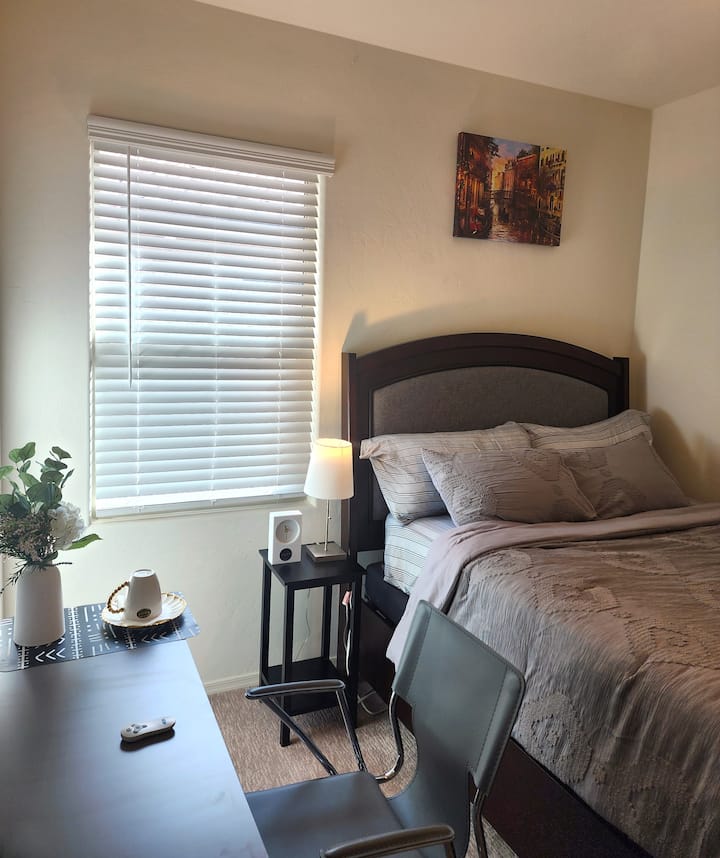 Homey And Cozy Room In Southeast Tucson / Estancia - Tucson, AZ
