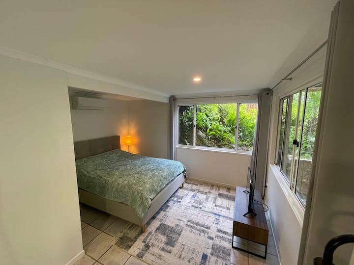 Cosy Self Contained Flat - Buderim