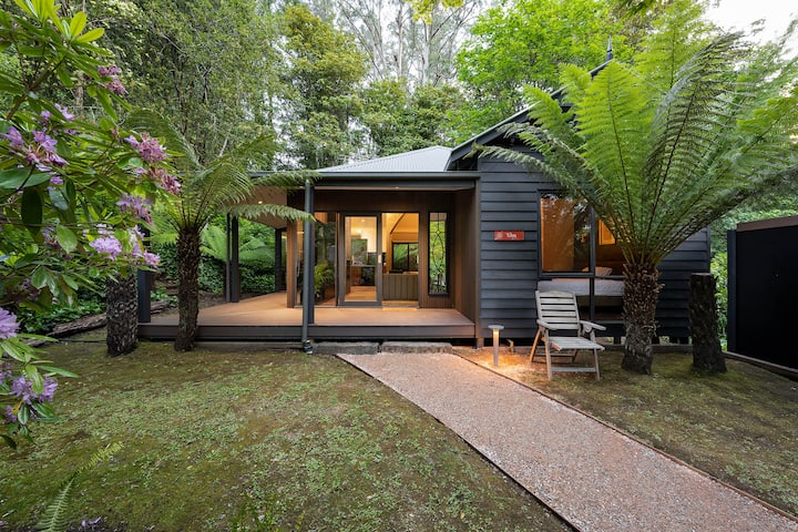 Elm Cottage At Monreale | Brand New Luxury - Dandenong Ranges