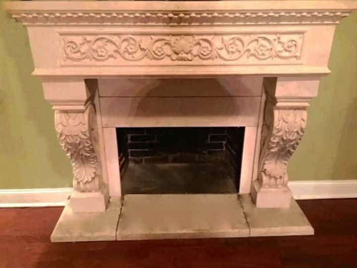 Historic 2br/2 Bath W/ Full Kitchen - Jacksonville, NC