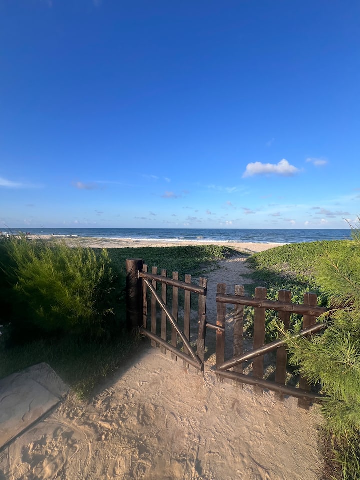 Apto Térreo, Pé Na Areia, Ao Lado Do Beach Park - Aquiraz