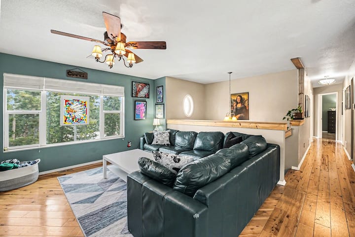 Mountain Retreat • Black Hawk • Sauna • Pets Ok - Nederland, CO