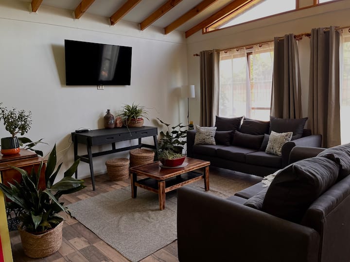 Casa El Molino · Piscina & Descanso - Chile