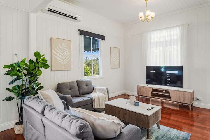 Spacious Upper 3br Family Home Near South Bank - Brisbane