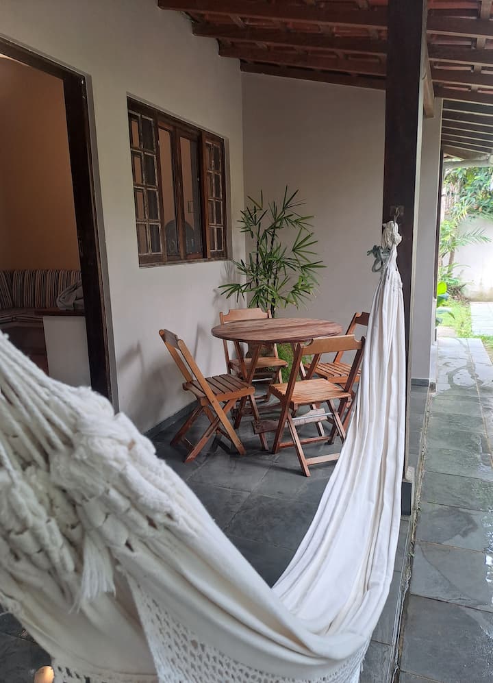 Chalé Em Jardim Charmoso A 100 M Do Mar - Bertioga