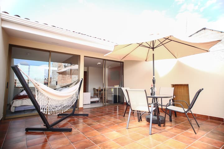 Central, Fully Equipped, Netflix & Soccer, Hammock - Cuenca