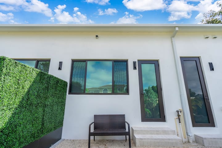 New Stylish Private Studio In Wilton Manors - Wilton Manors