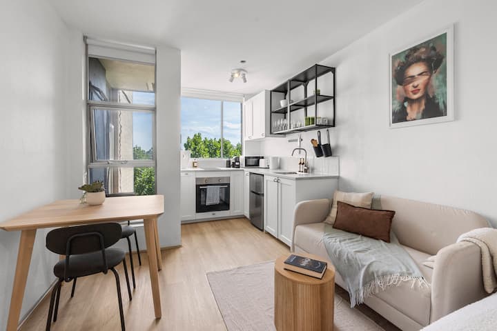 Chic City Studio With Rooftop Pool - Surry Hills