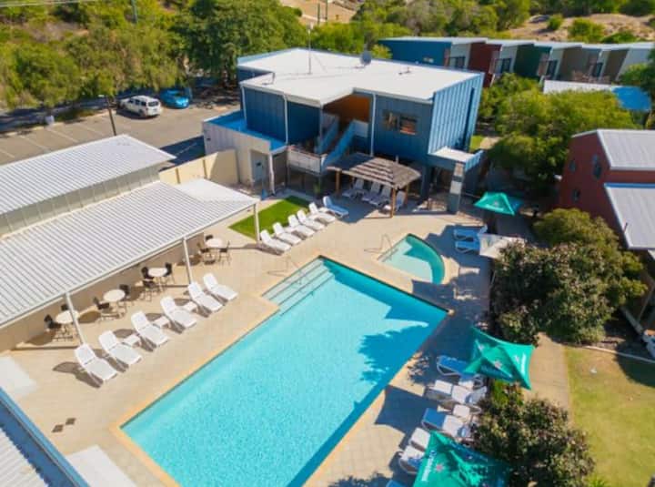 Shack 33 ~ 2 Story Beach Escape | Preston Beach - Preston Beach