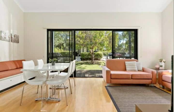 Shack 33 ~ 2 Story Beach Escape | Preston Beach - Preston Beach