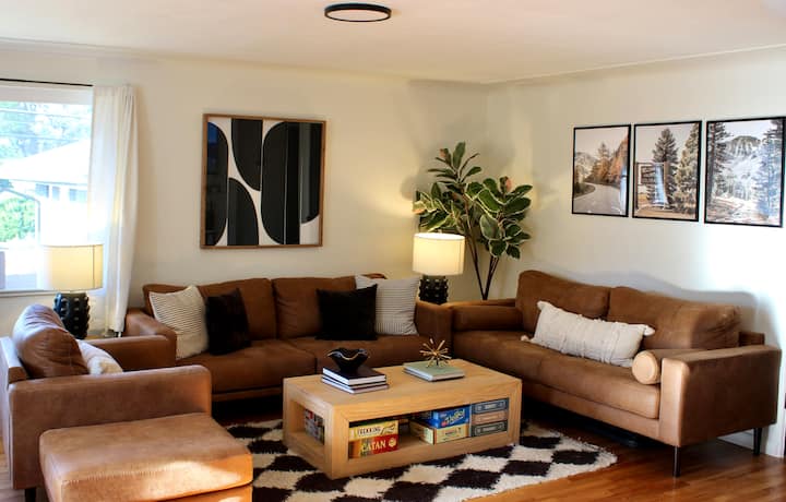 Pet Friendly | Near Mountains | Group Stay - Denver, CO