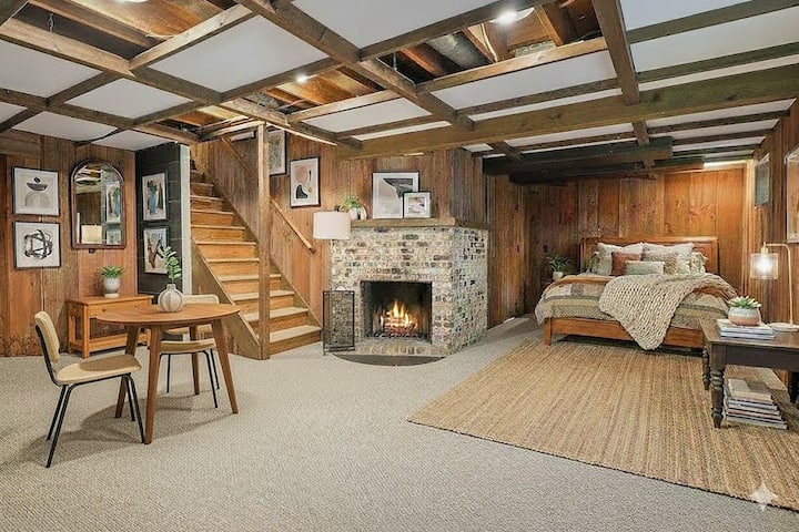 Forest House Cosy Space (Ask For Updated Pictures) - Middleton, WI