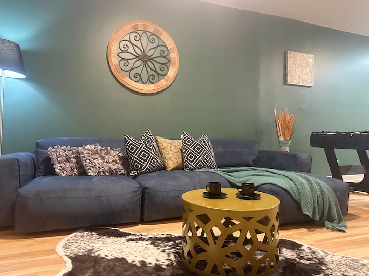 St. Denis Warm & Natural 3bdrs (Newly Renovated) - Laval, Quebec, Canadà
