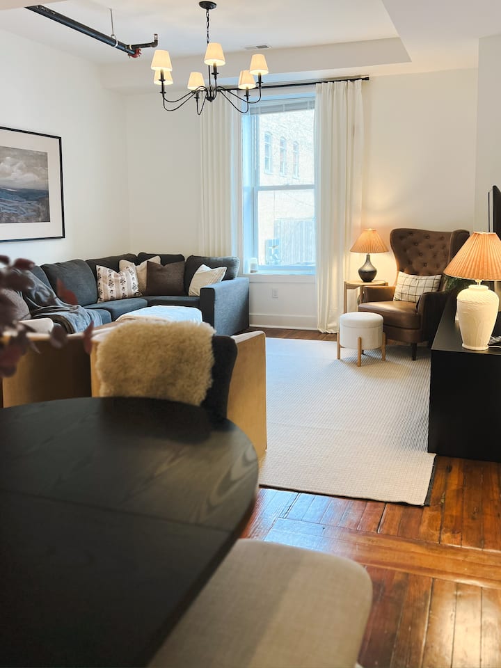 The Midcity Loft | Downtown Bloomington - Bloomington