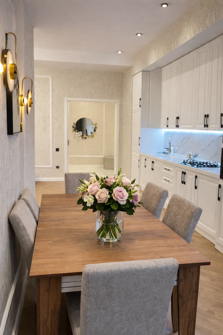 Central Apartment Near Nizami · 2+1 - Azerbaijan