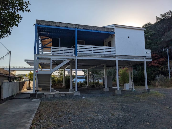 【お宿壱 和具】志摩市
自家用船やボートでお越しOk
4人まで金額そのまま。８名まで泊まれる貸し切り - Shima