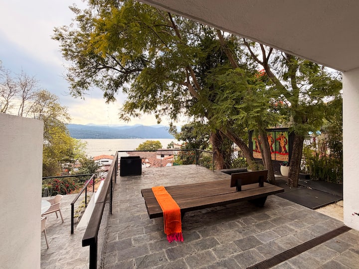 Your Refuge With An Endless View Of The Lake - Mexico