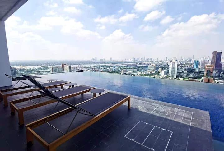 S42/gateway/ekkamai Bts 300m/infinity Sky Pool/gym - Thailand