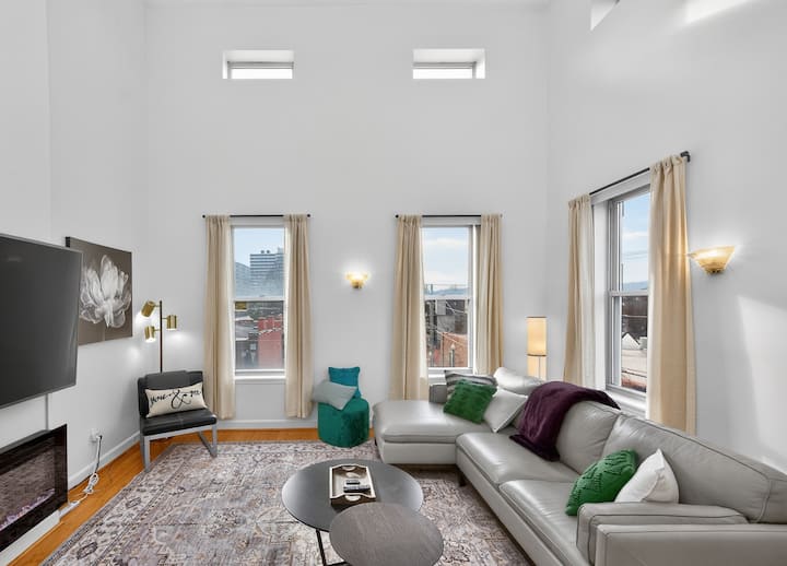 Renovated Fl3| Near Uc+tql Stadium | Free Parking - Cincinnati, OH