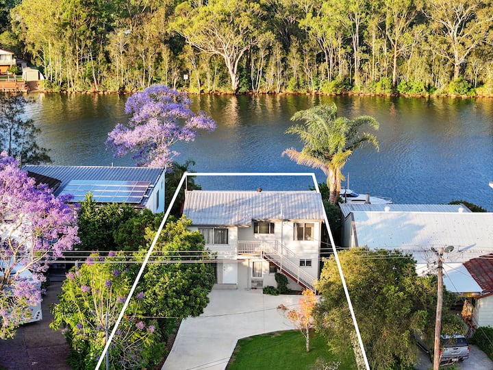 Waterfront Tranquility - Morisset