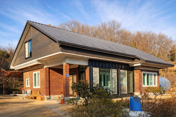 조용한 시골 독채, 자연을 품은 마실길.
시간이 천천히 흐르는 집 - Gwangju