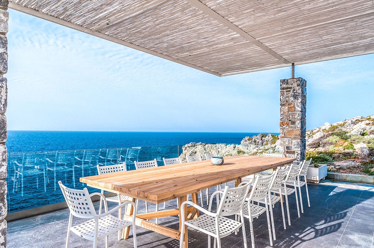 Villa de 3 pièces en bord de mer avec vue sur le coucher de soleil ...