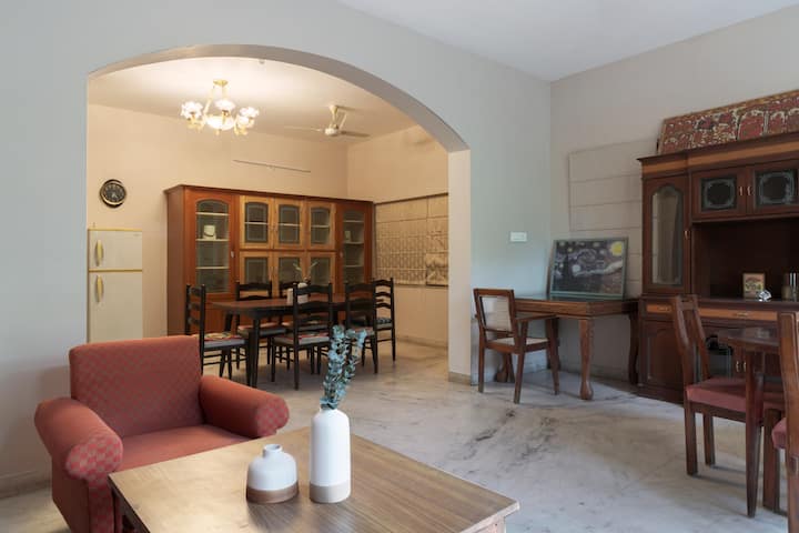Palm Springs Jaipur Center- 2bhk - Jaipur