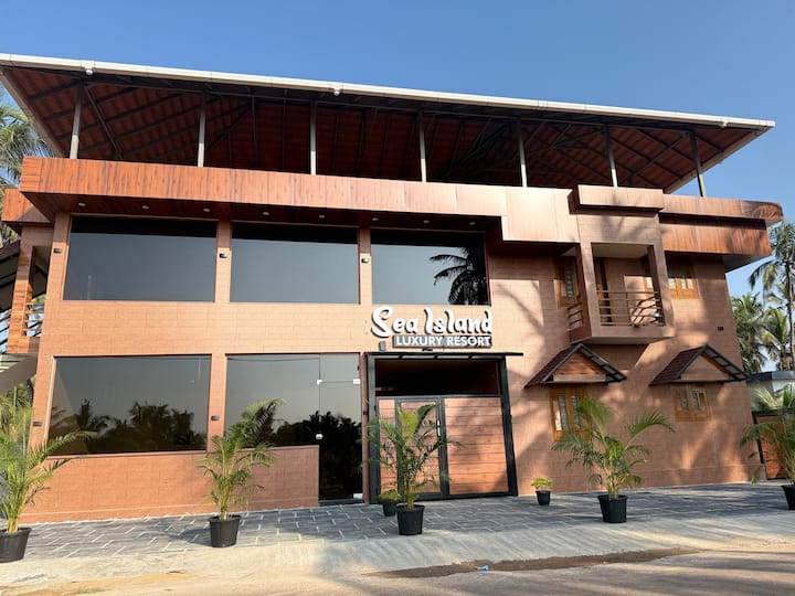 Relaxed With Cool Ambience With Pool - Nileshwar