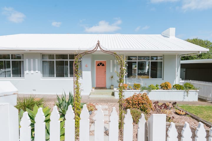 Lazy Dayz - Port Lincoln