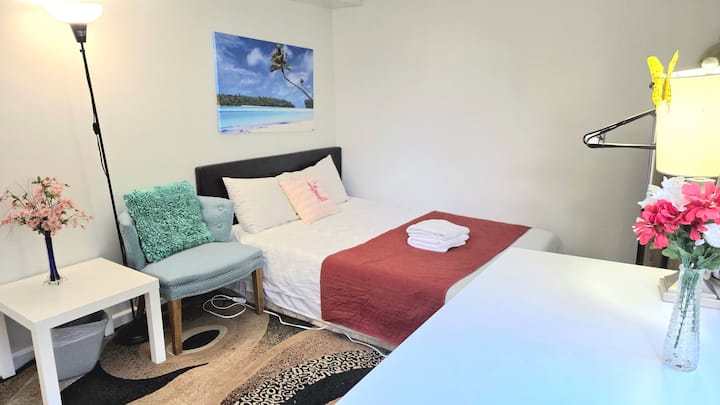 Beauty Room/10 Min To Tesla - Fremont, CA