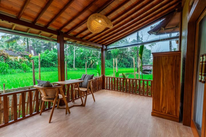 Moksa Home: Rice Field View & Breakfast & Yoga - Australia