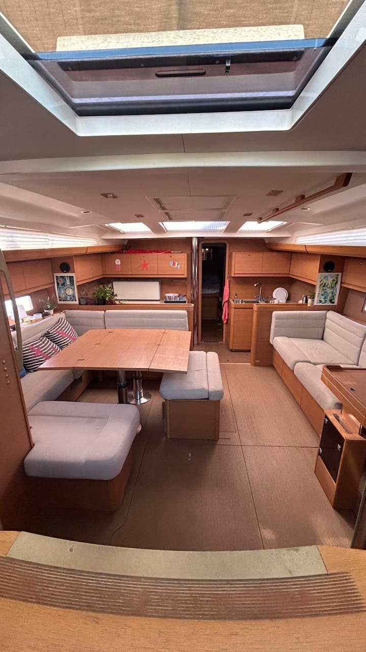 Imbarcazione A Vela Di 15 Metri 3 Cabine E 4 Bagni - Pescara