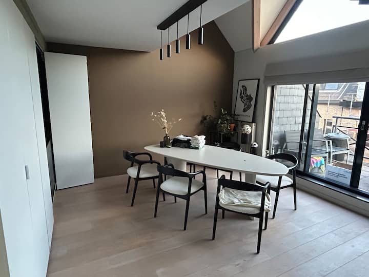 Modern Duplex Apartment With Sunny Terrace - Boom