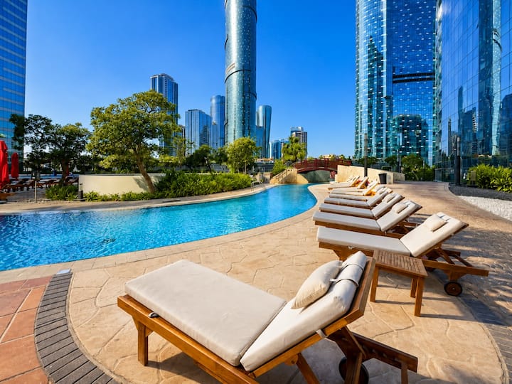 Desert Key Leading Apt In Gate Tower W/ Pool & Gym - Abu Dhabi