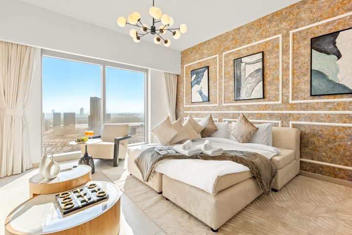 Desert Key Leading Apt in Gate Tower w/ Pool & Gym - Apartments for ...