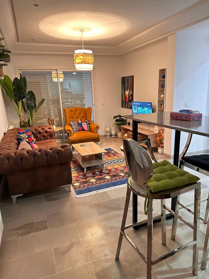 Appartement Entier: Design, Ambiance Chaleureuse - La Marsa