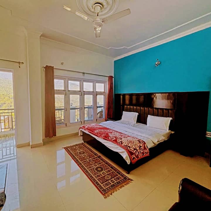 Hotel Vasundhara Palace, Chamba (Double Room 103) - New Tehri