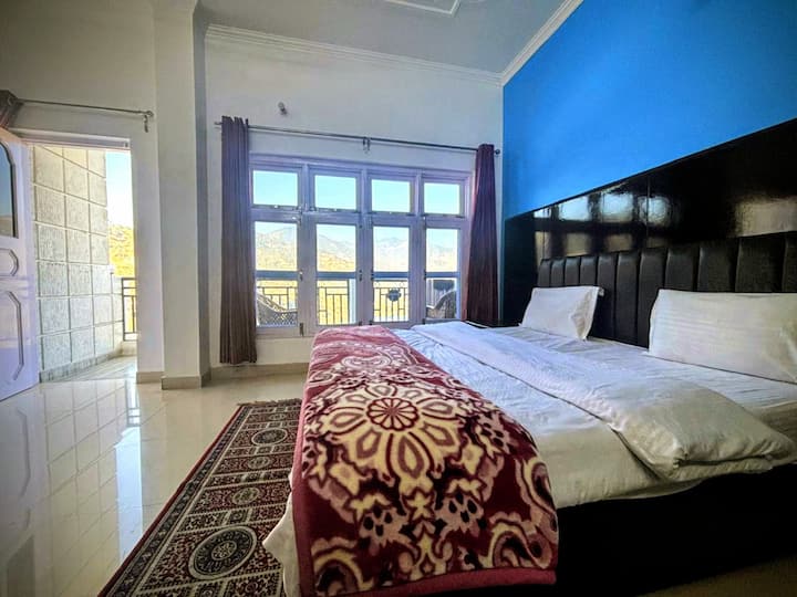 Hotel Vasundhara Palace, Chamba (Room 106) - New Tehri