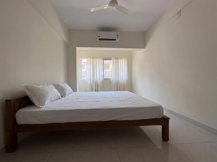 Summer House Krish 2bhk Apartment With Balcony (B) - Mangalore