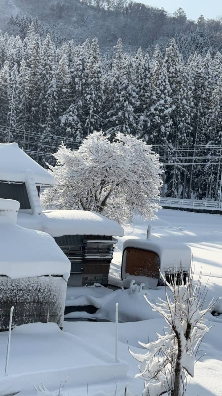 Echigo Yuzawa | Yukimi Stay | Traditional house with a warm stove and ...