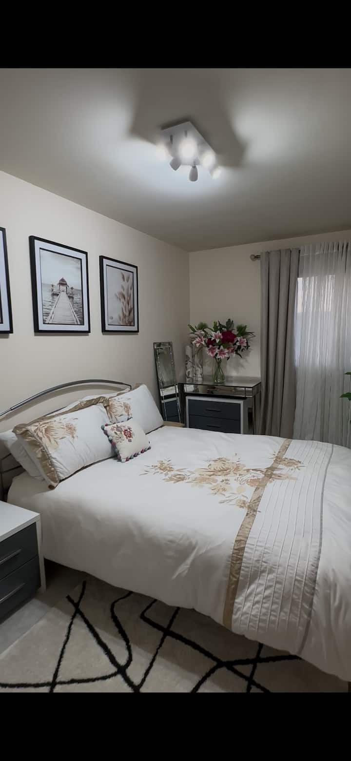 Bright, Peaceful Apartment - Nottingham