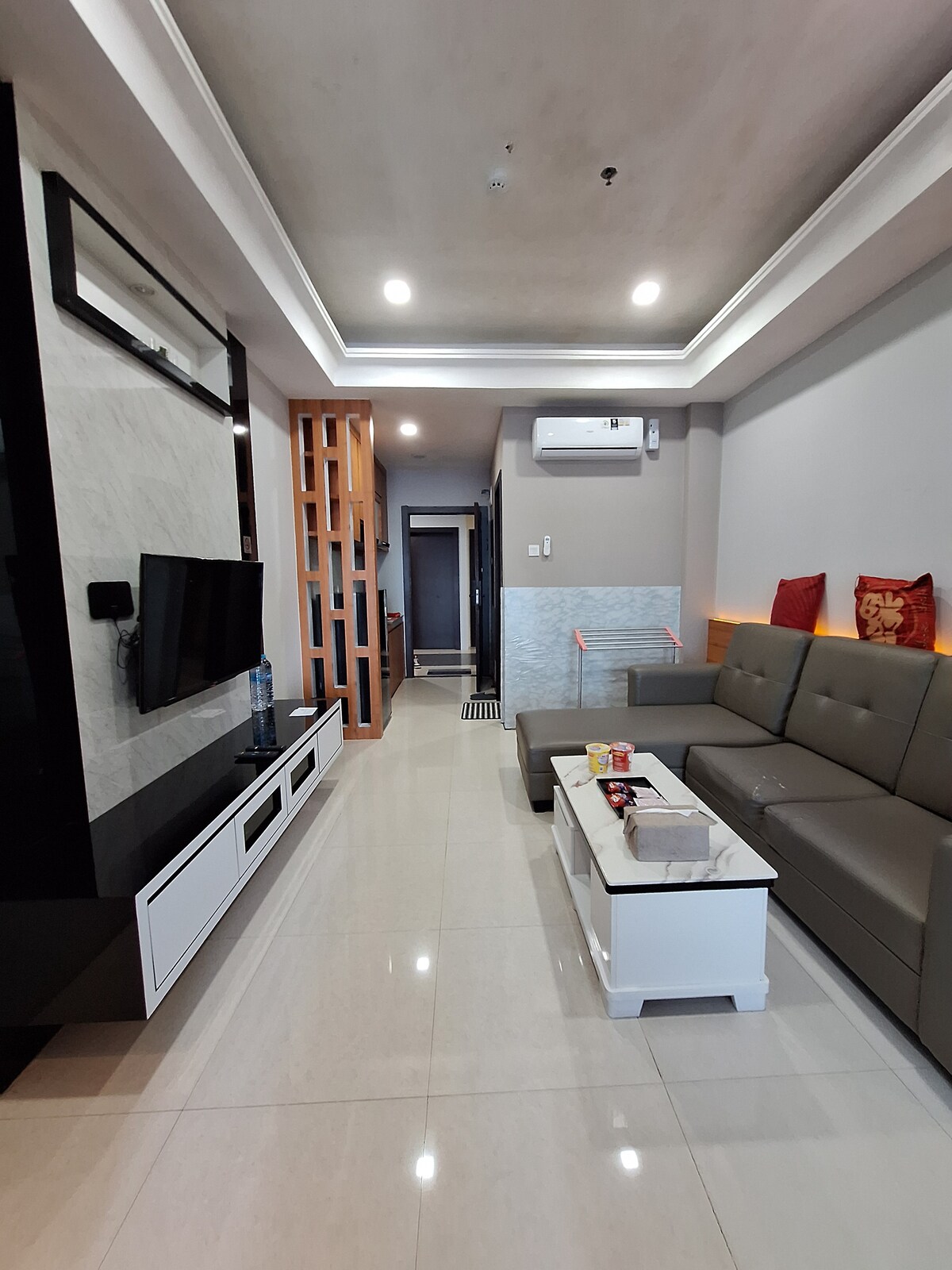 Spacious Studio with Pool & Gym Perfect Staycation - Apartments for ...