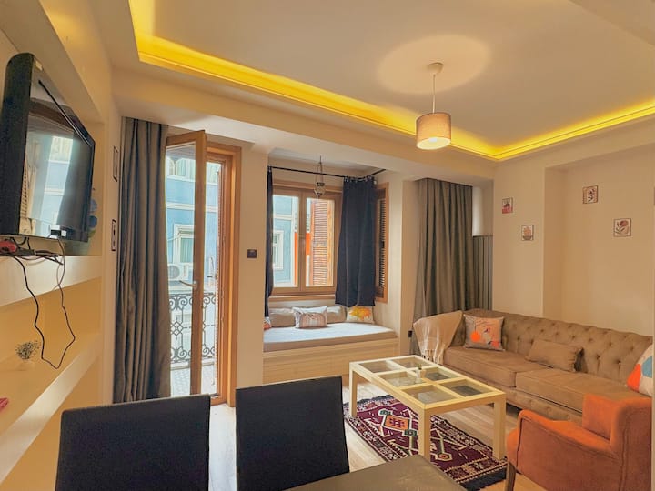 Taksim Square—1br Deluxe Suite 02 - Beykoz